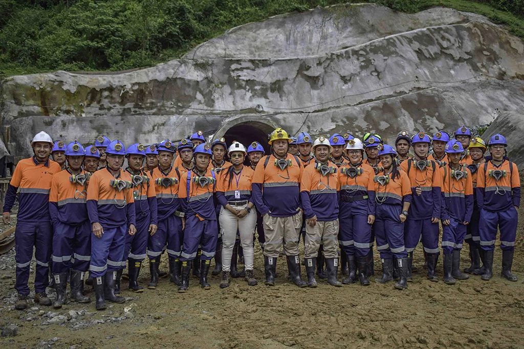 Alianza por la coexistencia y progreso de la región: firma de contrato ...
